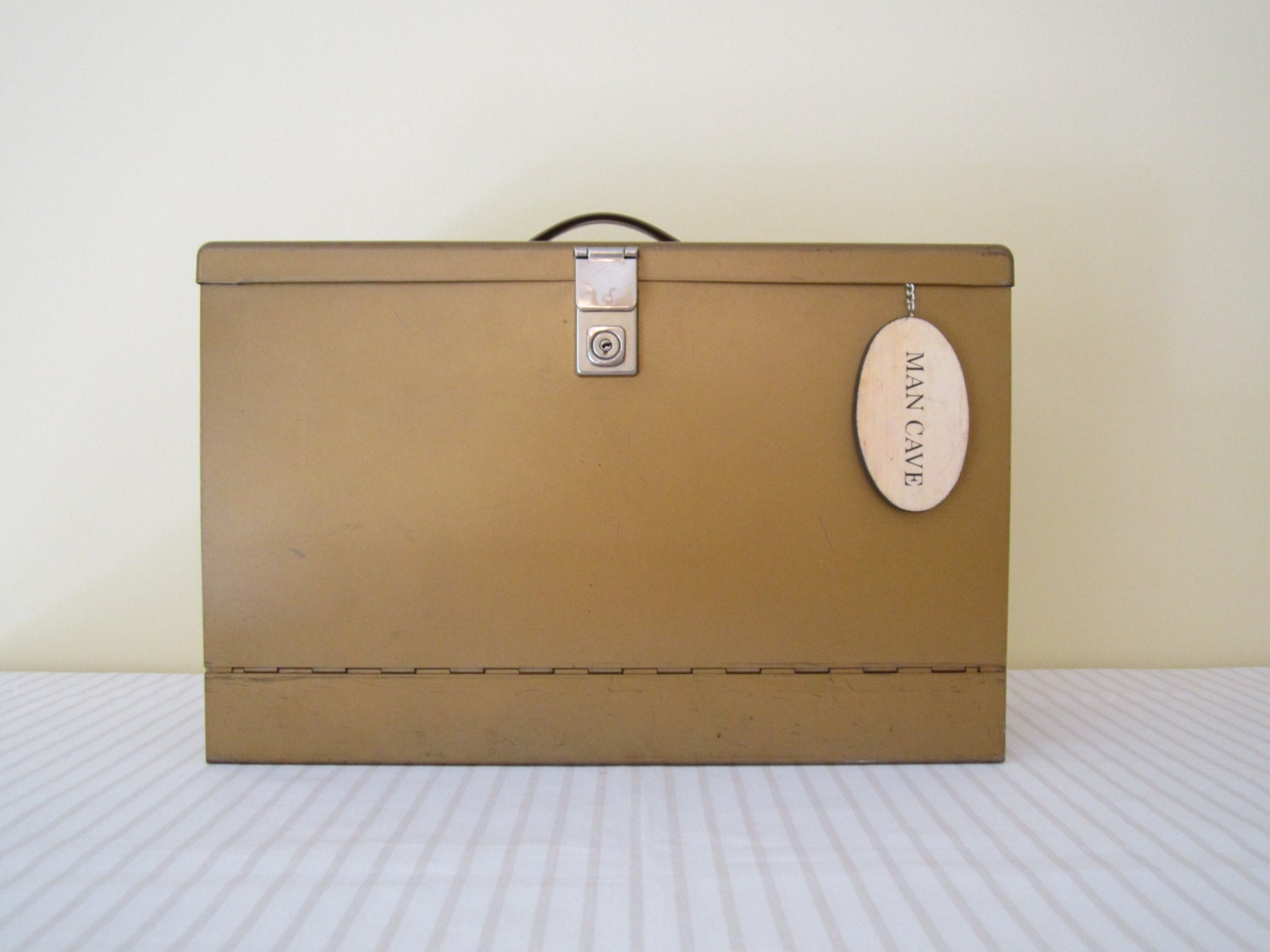 RETRO metal file, filing box – Design Centre London – Haute Juice