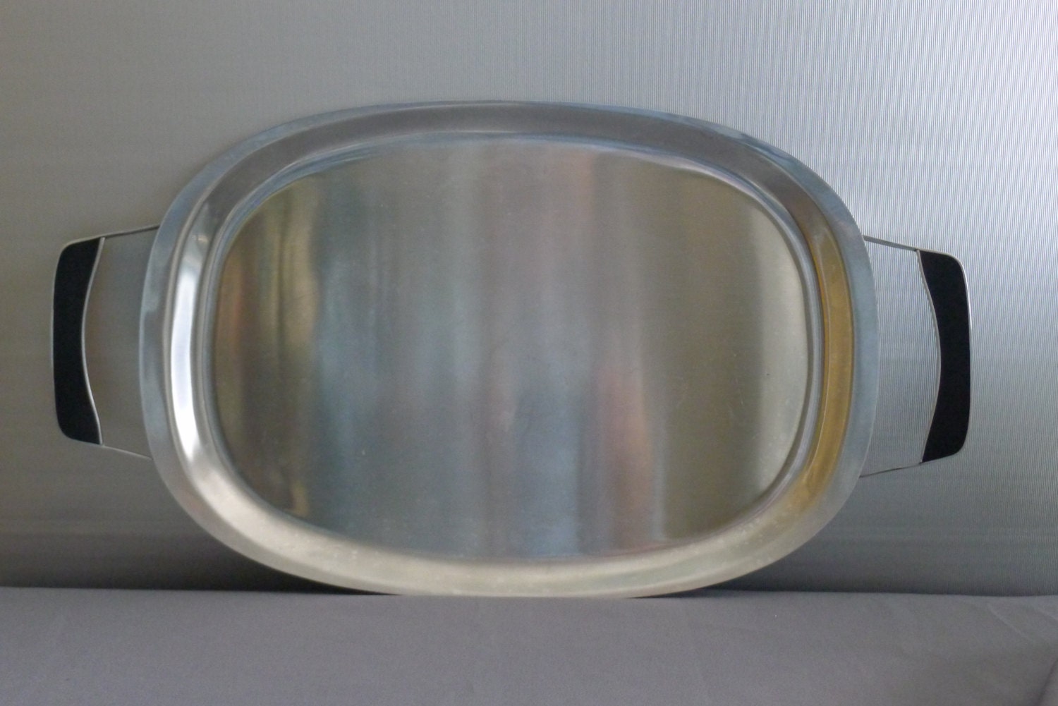 Stainless Steel serving tray by Oneida – Haute Juice