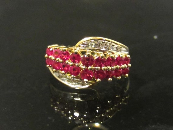 Vintage 14K Solid Gold Genuine Ruby & Diamond Cocktail Ring Size 6