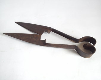 Rusty scissors | Etsy