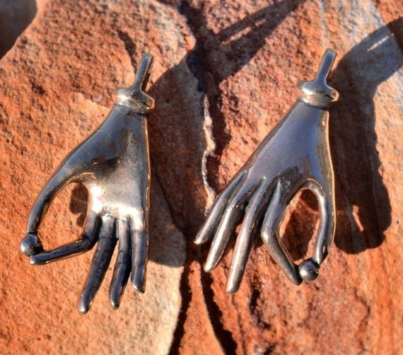 ROMAN Bronze Hand Pendant Ancient Rome Jewelry Jewellery