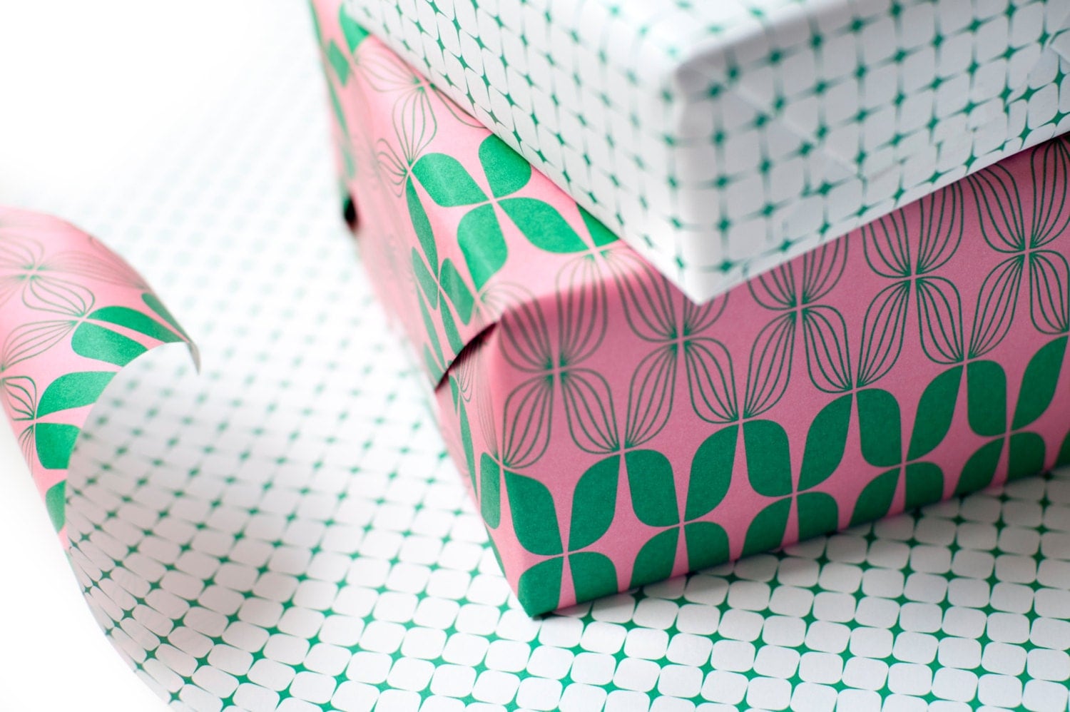 Double Sided Wrapping Paper, pink and green print, 3 sheets – Etsy finds