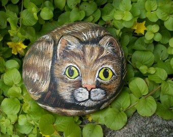 Painted rock cat | Etsy