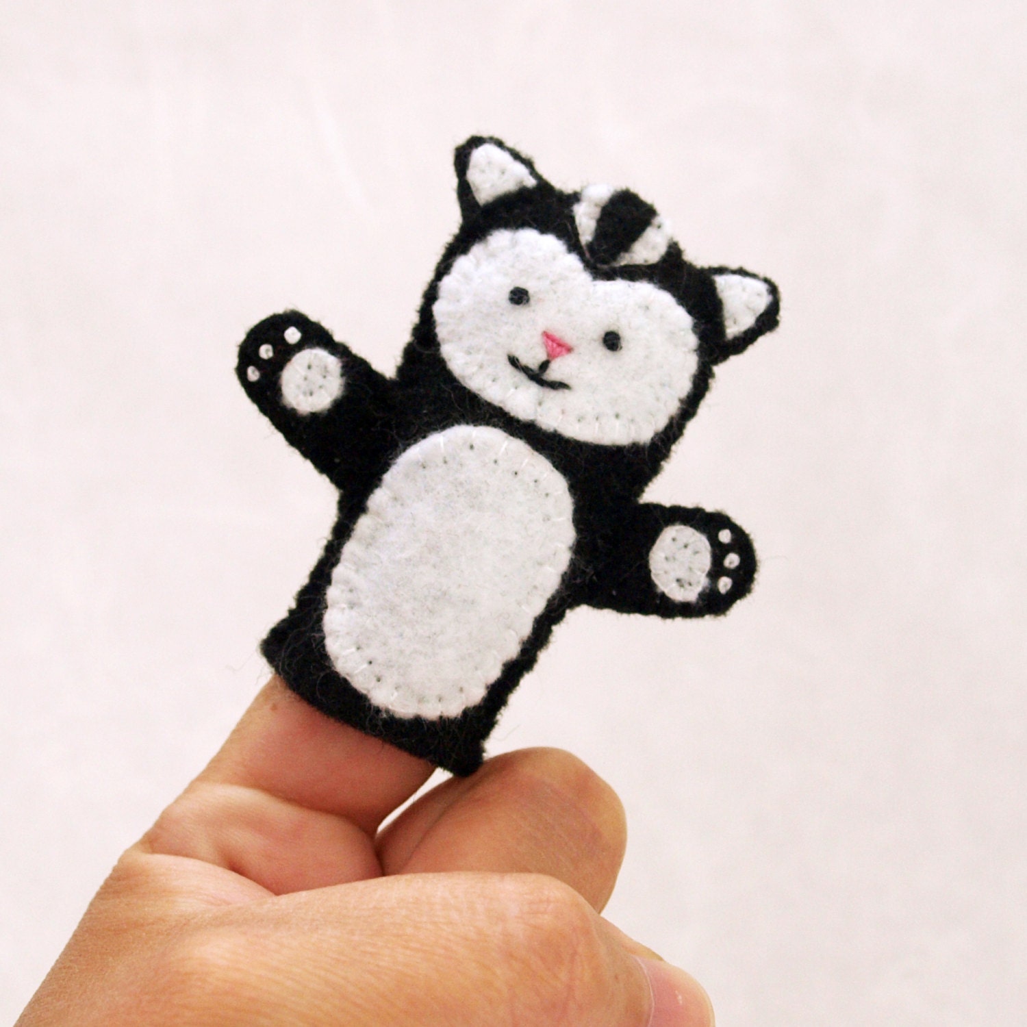 Skunk felt finger puppet animal puppet by KendrickStorytime