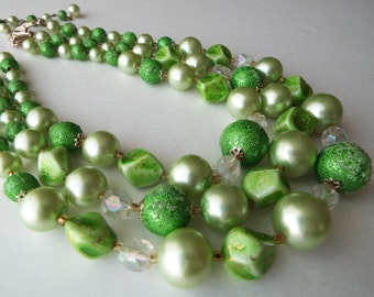 Vintage necklace//3 strand necklace//Green necklace//Green beads//Bead ...