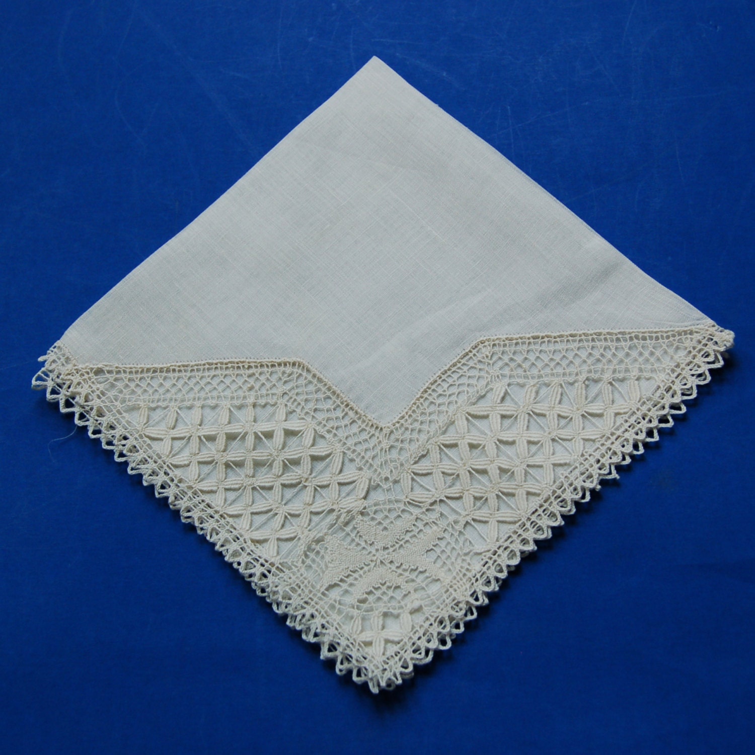 Vintage Handkerchief Linen Off White With Lace Corner Great for Wedding