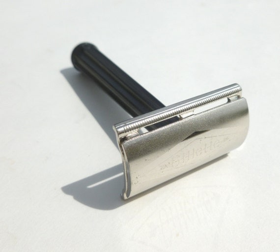 Gillette Safety Razor Black Plastic Handle Tech Traditional