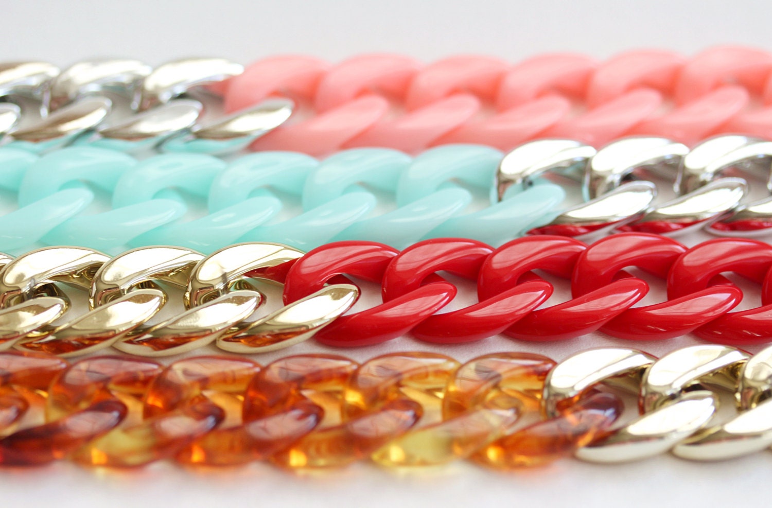 Clolor Chunky Chain Bracelet Pastel BluePinkAmberRed
