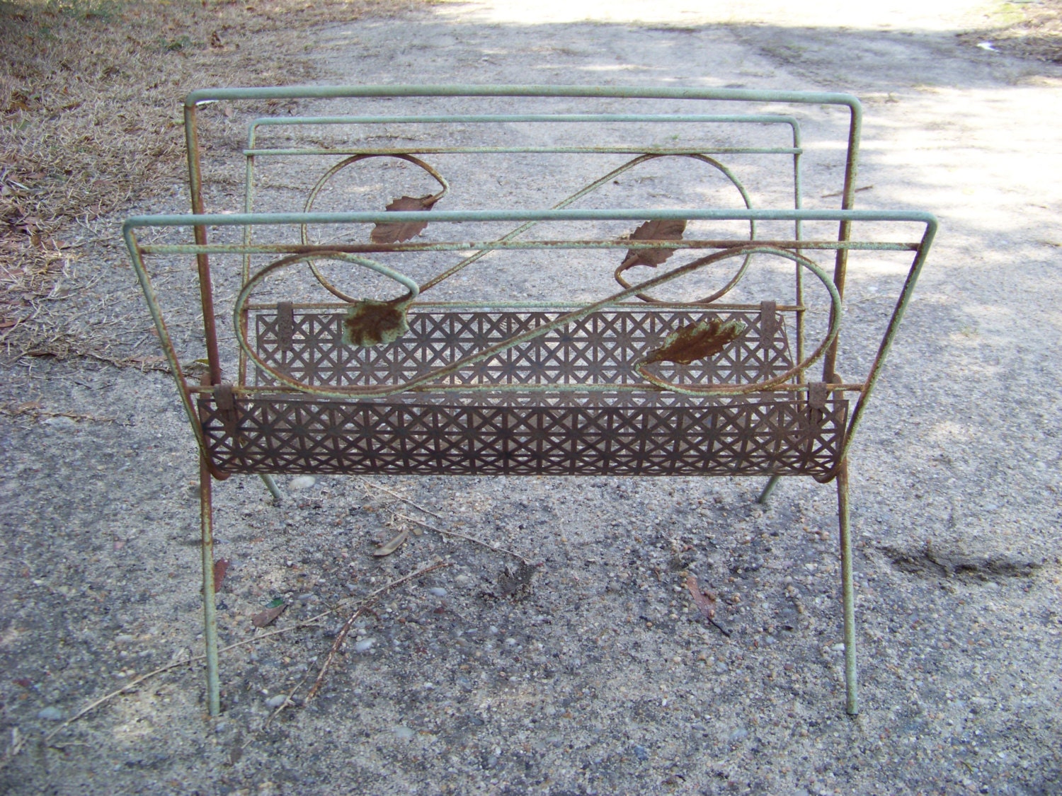 Vintage Iron Green Magazine Holder…Metal Mesh Newspaper Rack…Chippy ...