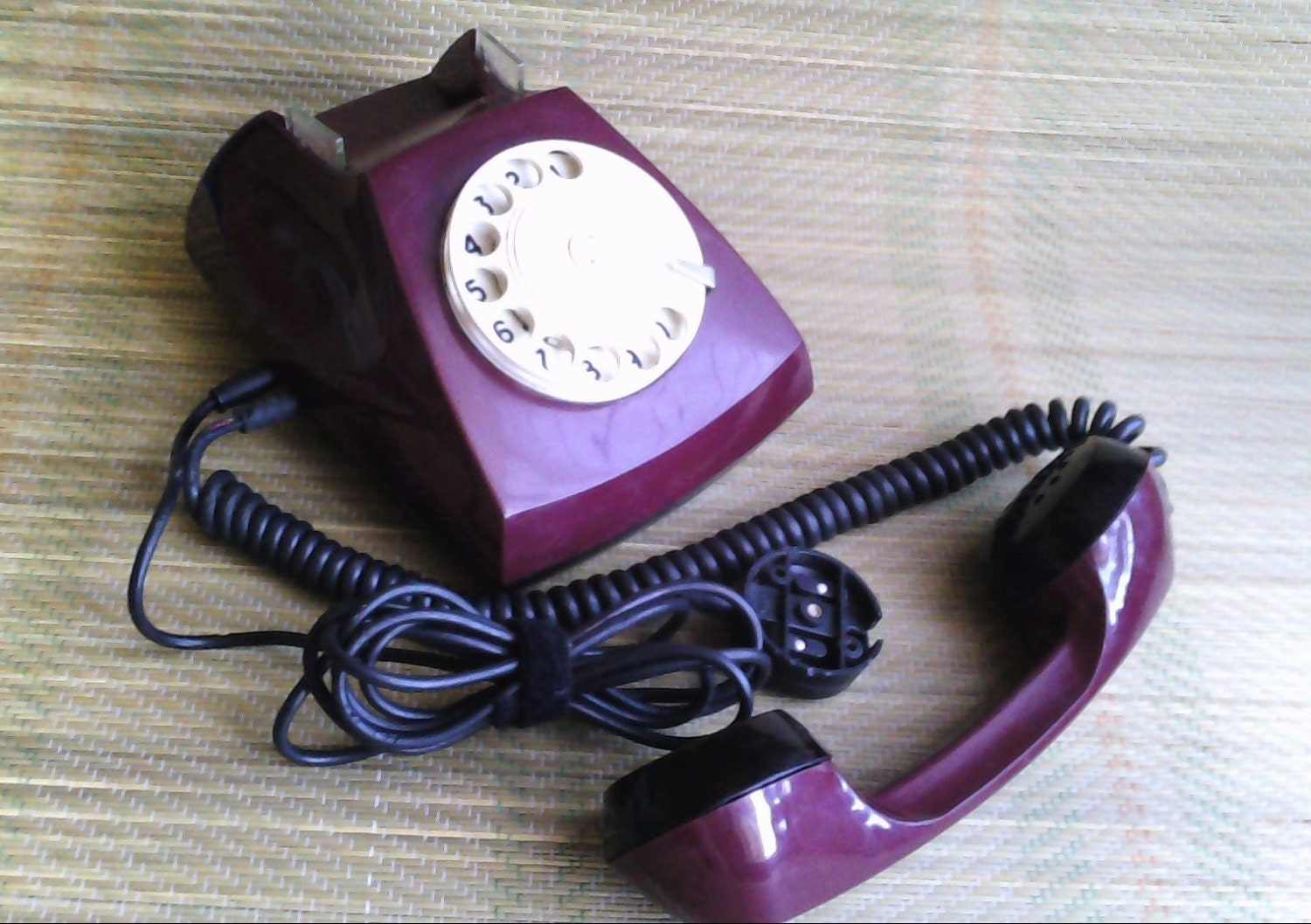 Retro Red Rotary Desk Phone. 1979 by TreeAntiques on Etsy