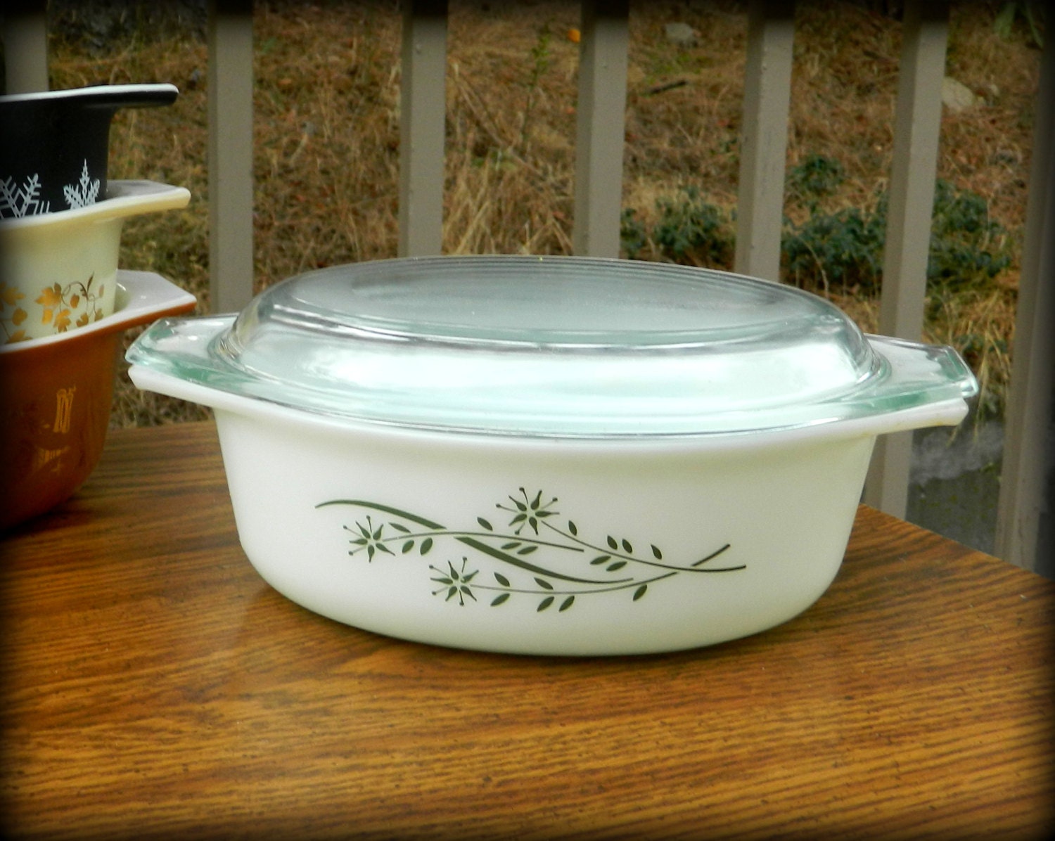 Vintage Pyrex Golden Honeysuckle Green Oval Casserole 1.5 qt with lid ...
