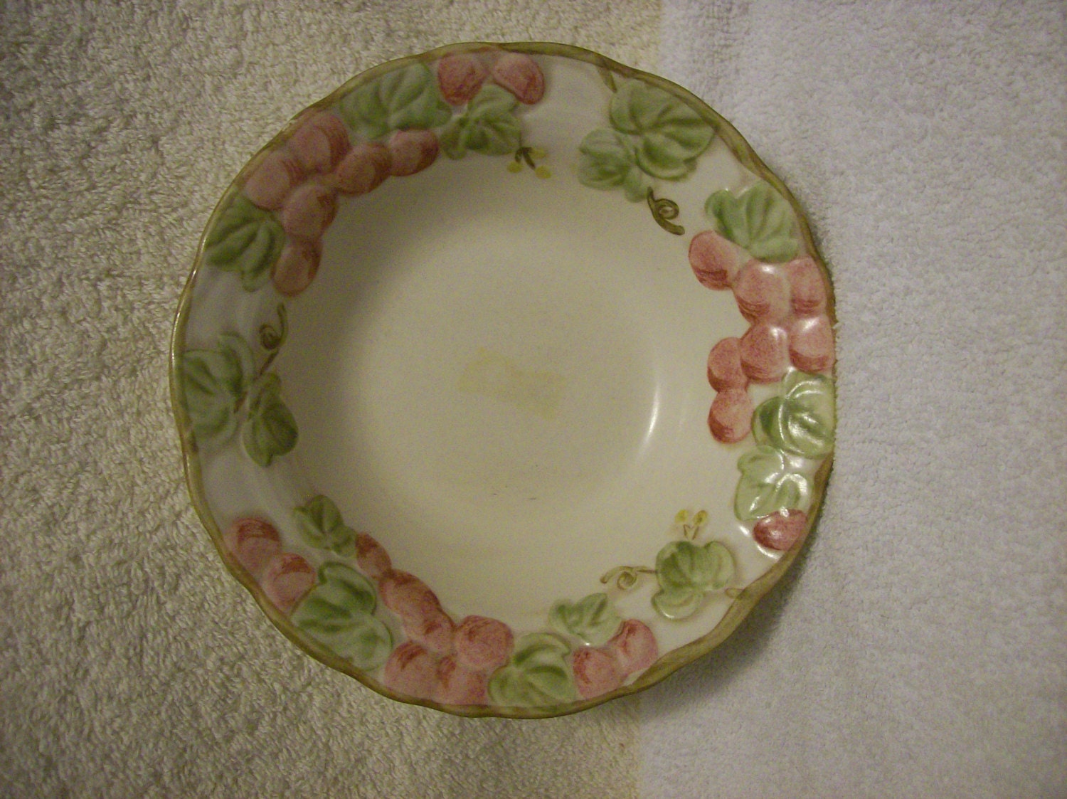 Metlox Poppy Trail Sculptured Pink Grape Sauce Dishes Set of 4 – Haute ...