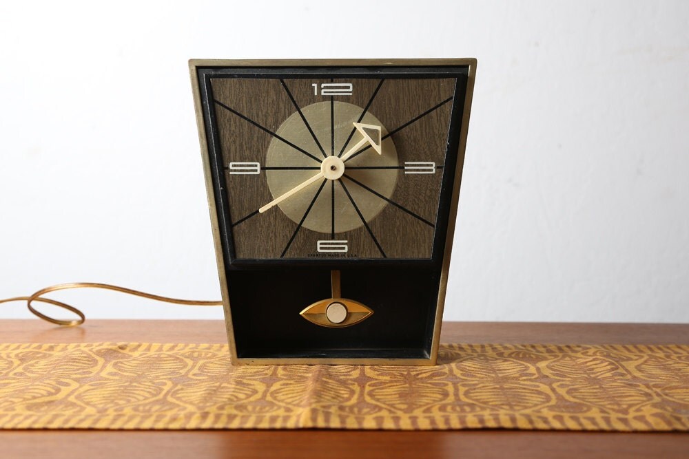 Mid Century Spartus Clock with Moving Eye by ModFortis on Etsy