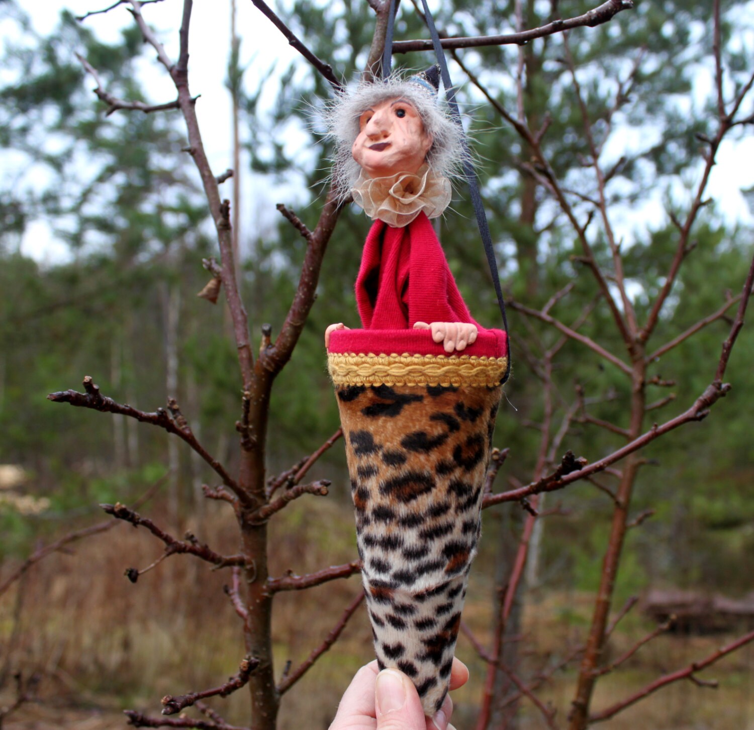 Pop-up Puppet Art Doll The Old Witch Olga Hand