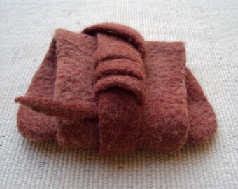 Moss and burgundy nuno felt arm warmers by VAVAfeltdesign on Etsy