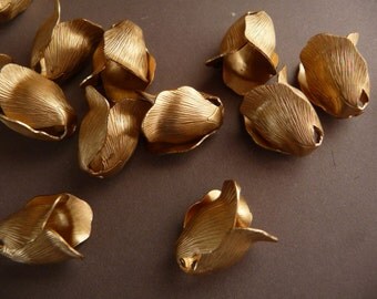4 Rose Sepal Flower Bead Caps or Settings in Brass Large