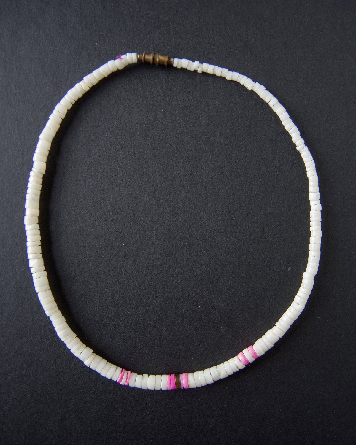 Vintage White and Pink Puka Shell Necklace – Haute Juice
