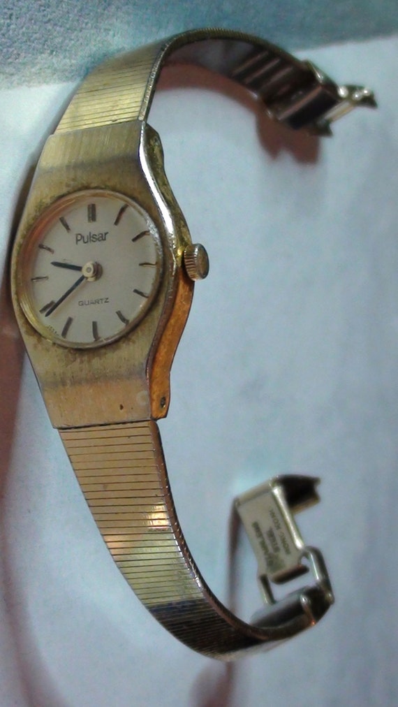 Vintage Ladies Pulsar Watch Thin gold Plated Working Quartz