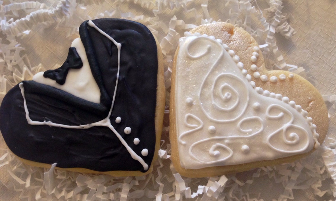 Bride and Groom Wedding Cookie Favors