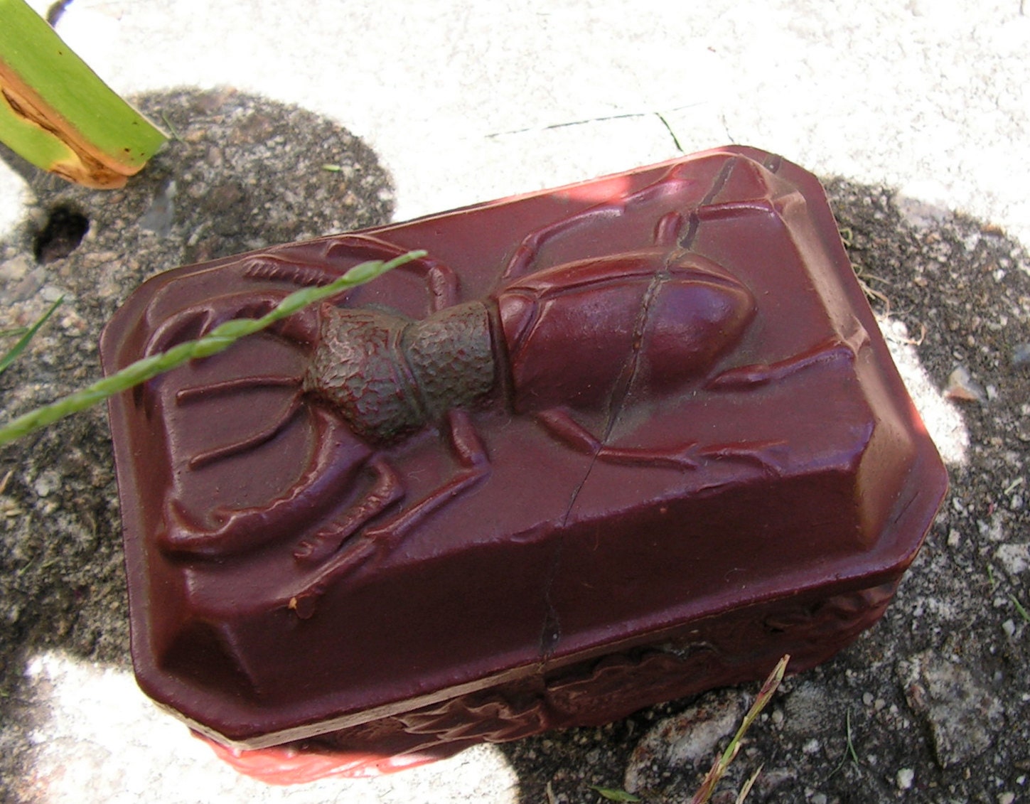 Unusual 30s Reddish Brown Clay Scarab Beetle Covered Box Relief Bug ...