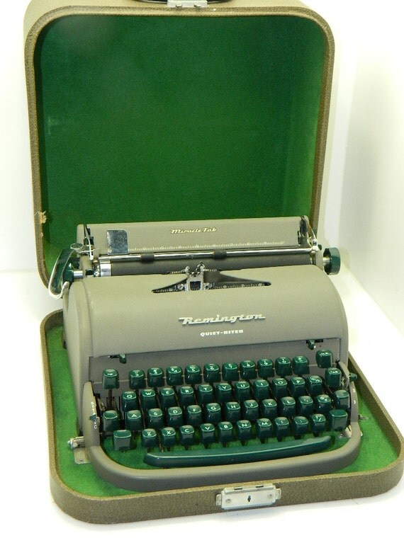 Remington Quiet-riter portable typewriter with by RubesRelics