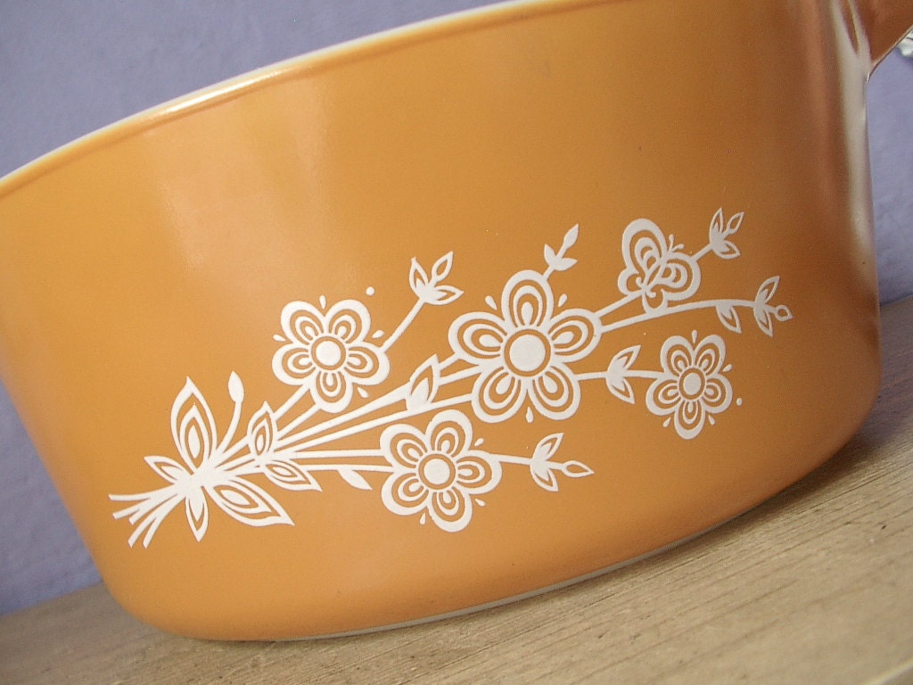 Vintage Pyrex butterfly gold casserole dish, glass bakeware, ovenware ...