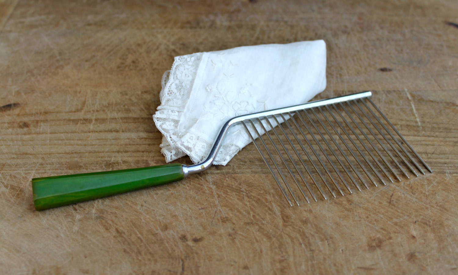 Vintage cake breaker /cutter – Haute Juice