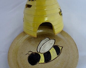Popular items for ceramic bee on Etsy