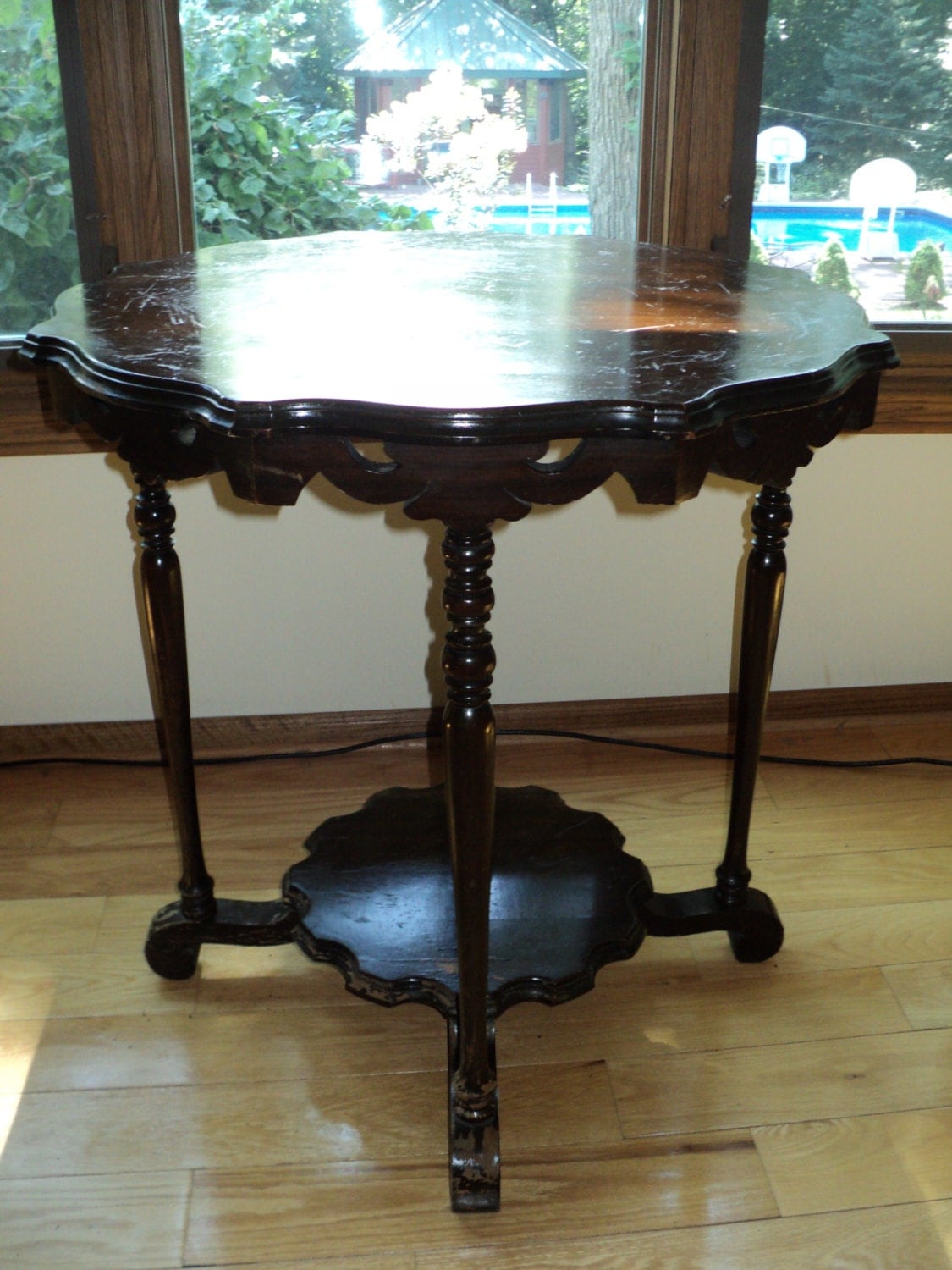 Antique Victorian Style Octagon Shaped Accent Table, Solid Wooden Table ...