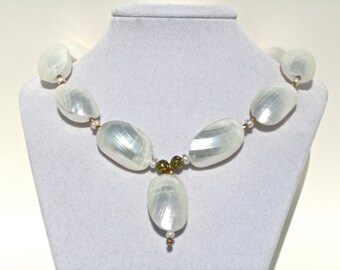 White shell necklace | Etsy