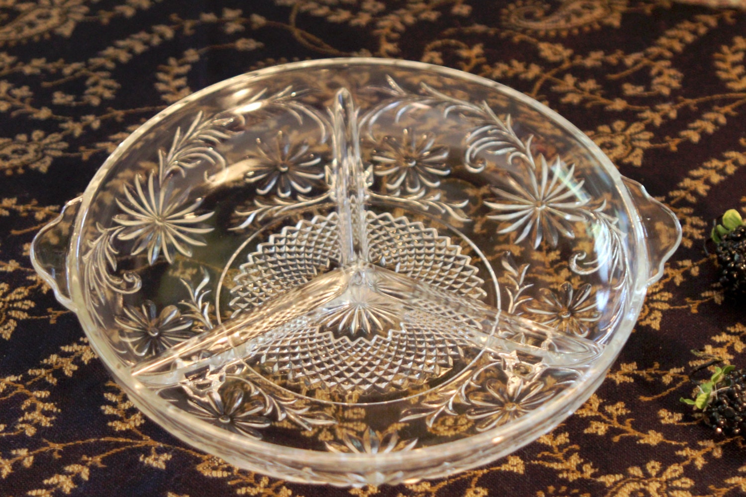 Indiana Glass – Daisy Pattern – Round Divided Relish Tray – Tab Handles ...