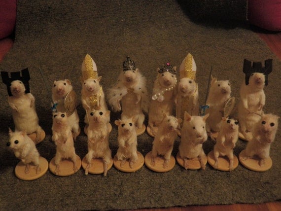 Chess Set From the Bowels of Hell | Stuffilike.net