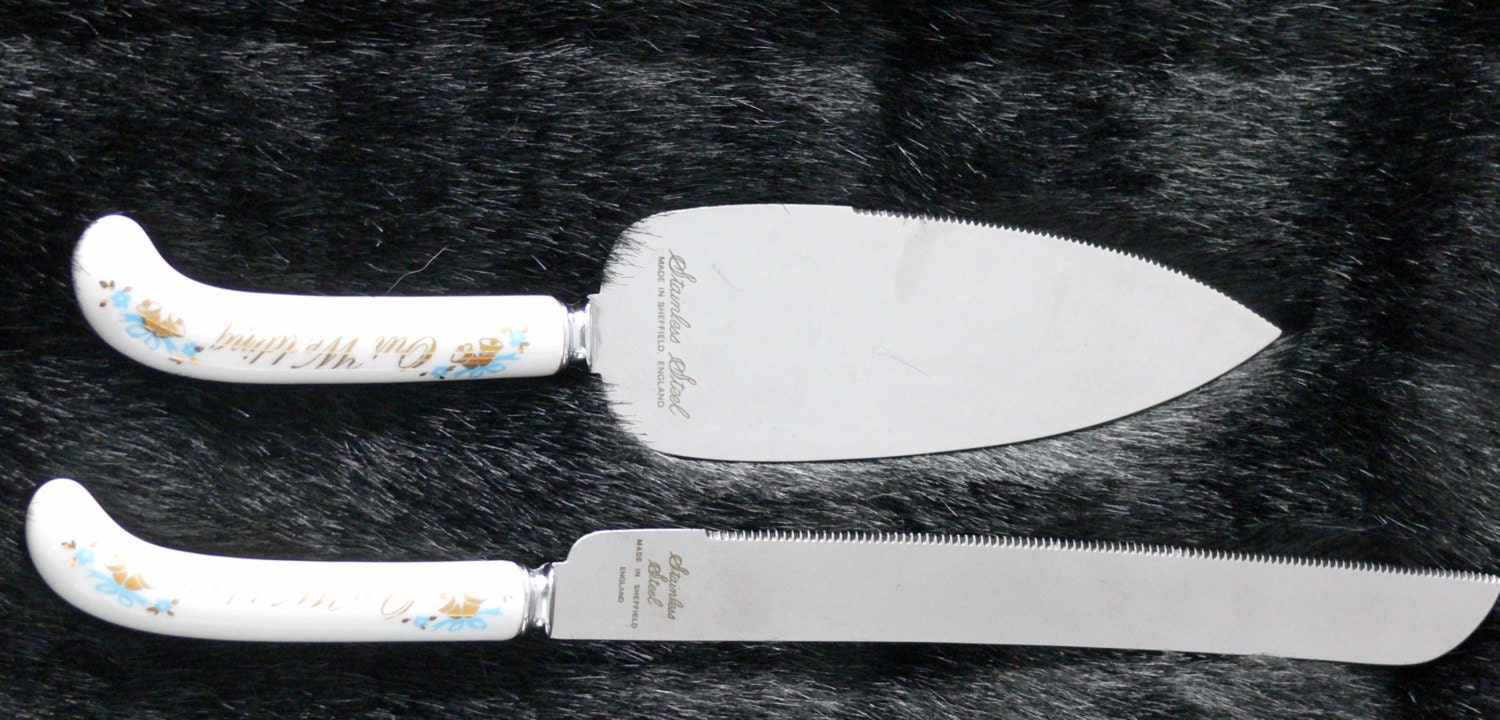 Sheffield England wedding cake server with a porcelain handle – Haute Juice