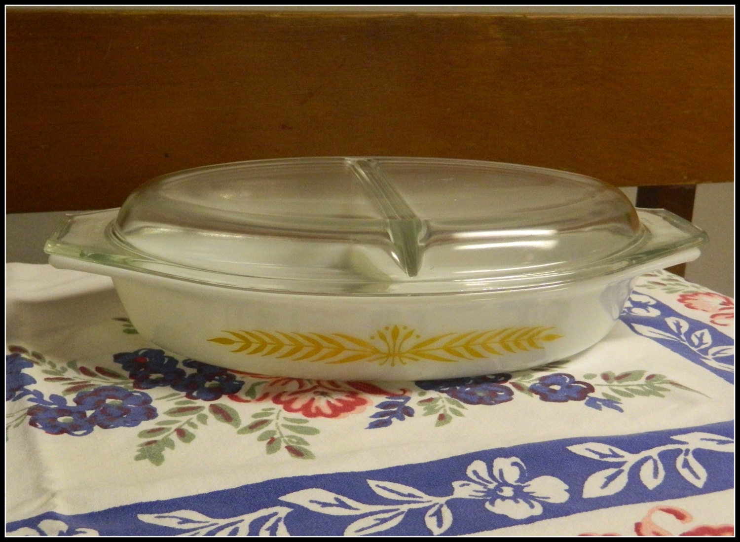 Pyrex Royal Wheat Divided Casserole Dish 1960 Vintage – Haute Juice