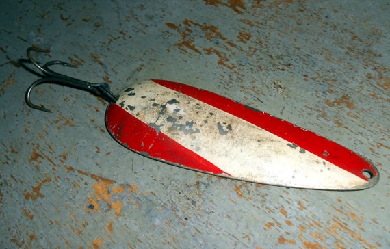 Vintage Fishing Lure Spoon Lure Triple Hook Red & by TheBackShak