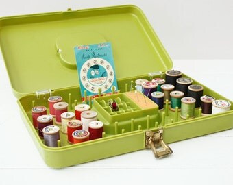 Retro Green Sewing Box, Vintage Green Plastic Sewing Box, Vintage ...
