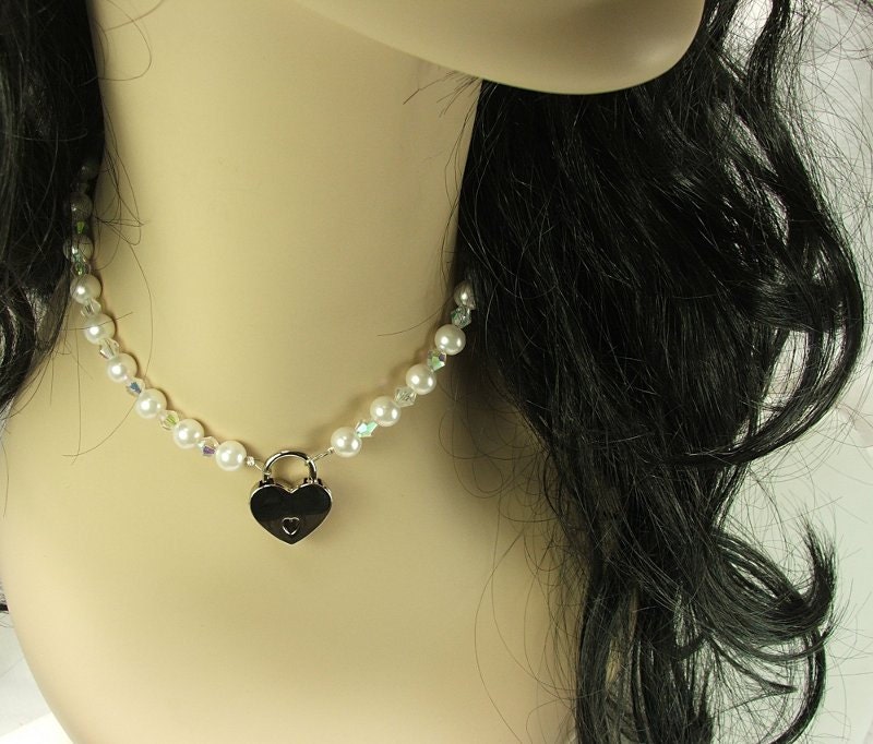 Glass Pearl Locking heart necklace bdsm discreet day collar