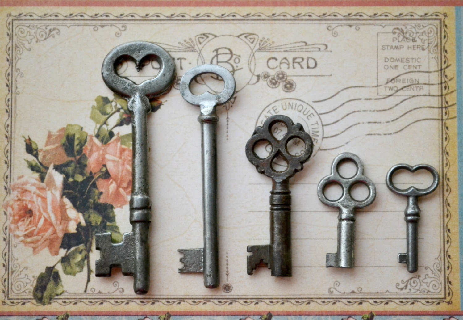 SALE Lovely Collection of 5 Vintage Keys