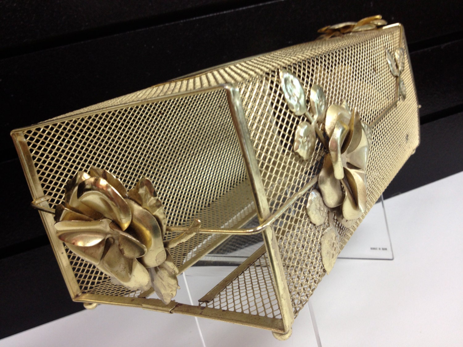 Retro Gold Wire Mesh Tissue Box Cover With by GrandmaUsedToHave