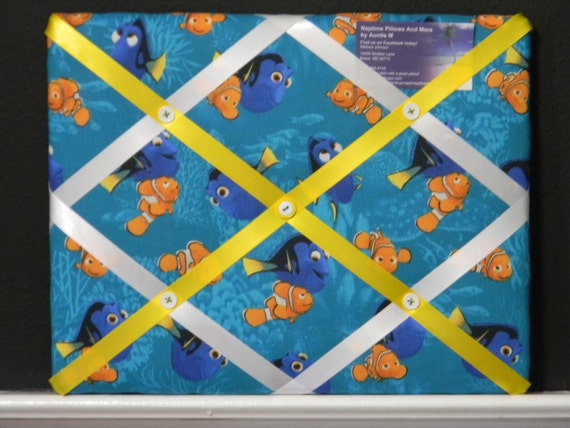 11 x 14 Disney Finding Nemo Memory Board