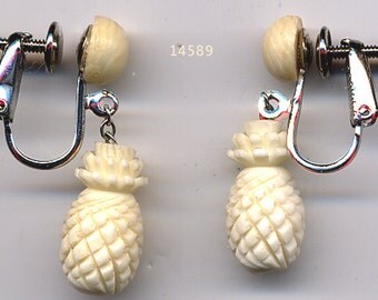 Popular items for carved pineapple on Etsy