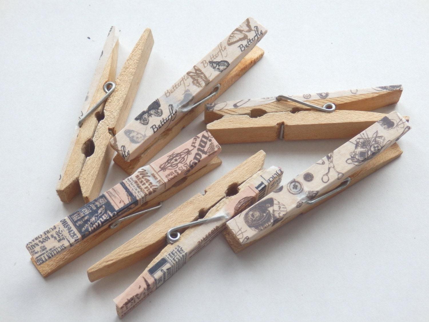 Wooden peg decorations. Vintage/Rustic/Shabby chic wedding