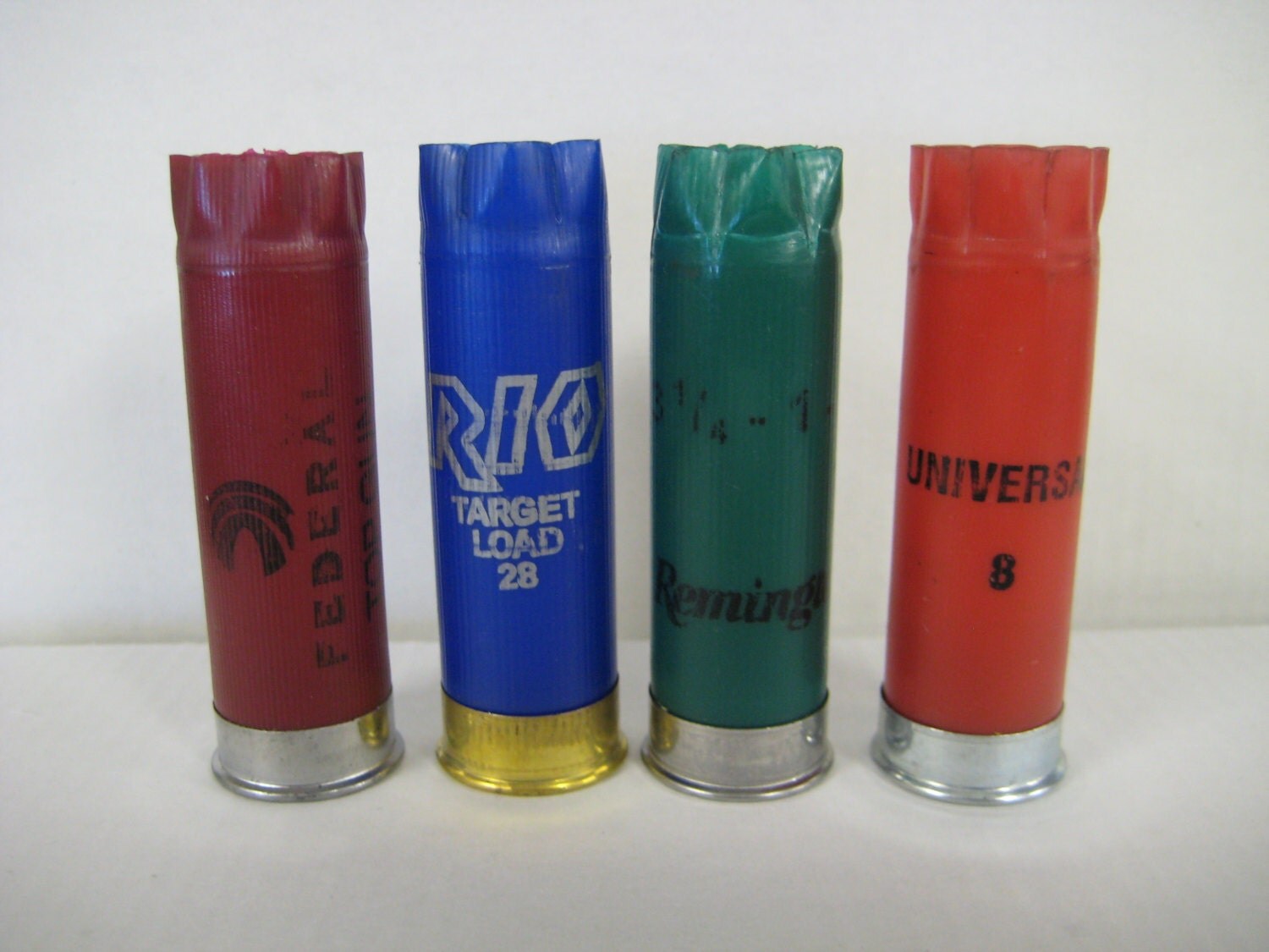 Huge Lot 50 Empty Shotgun Shells/Hulls 12 gauge Multi-Colored