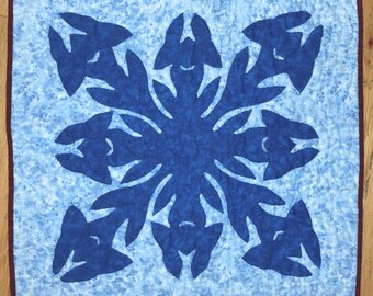 Hawaiian Quilt - Blue Iris