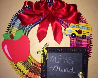 Crayon wreath | Etsy