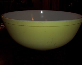 Pyrex441 750ML/ 1 1/2 Pint Woodland Cinderella by PyrexKitchen