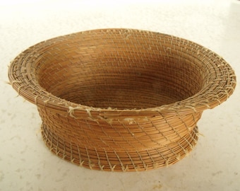 Pine needle basket | Etsy