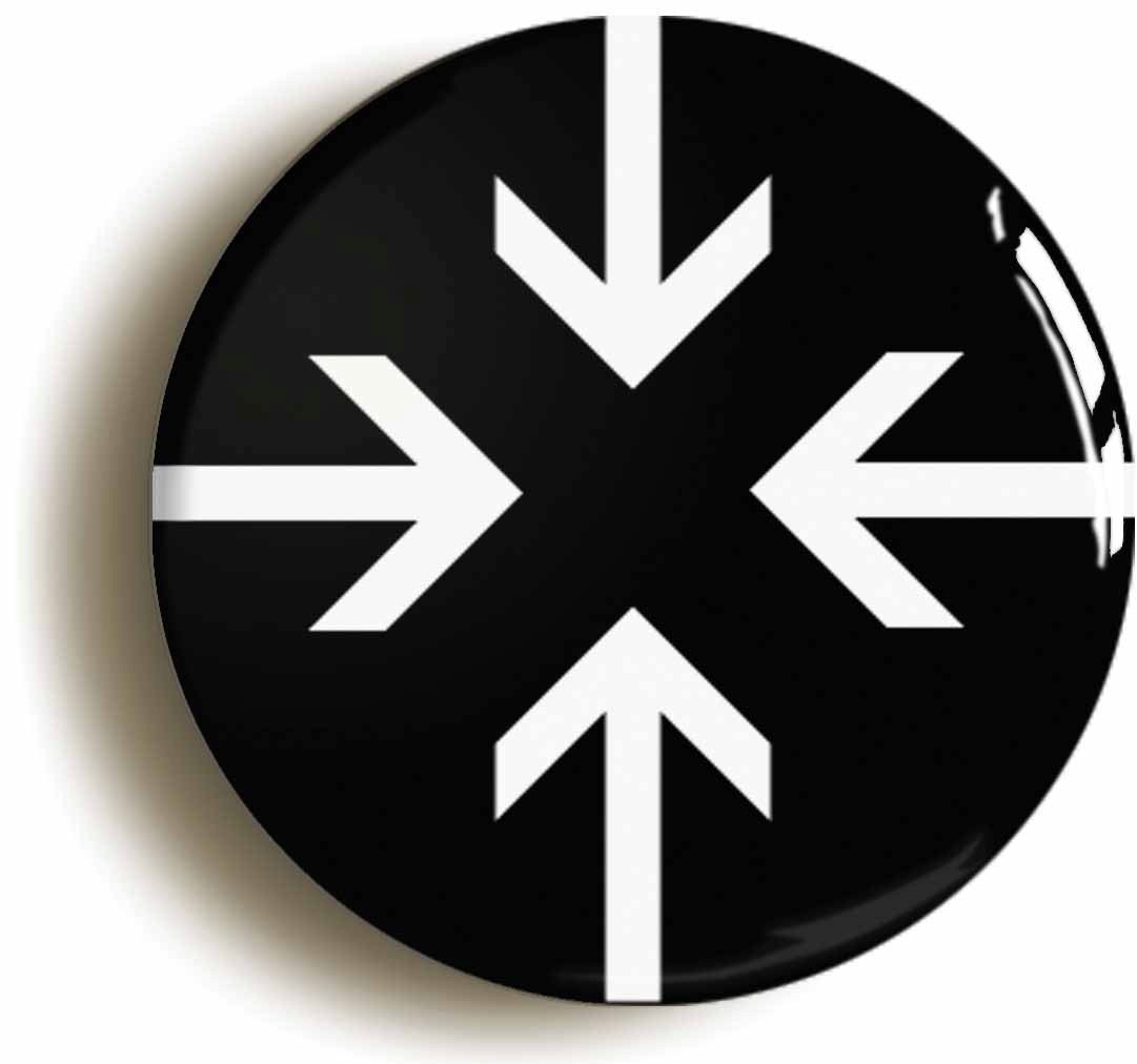 Black And White Arrows Pattern Retro Sixties Mod Badge Button Pin Size