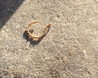 Twisted Loop Faux Nose Ring