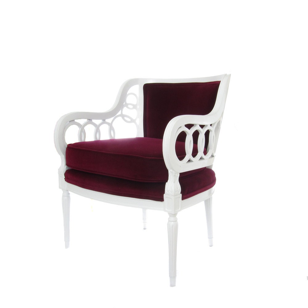 Raspberry Velvet Circle Link Chair, Hollywood Regency – Haute Juice